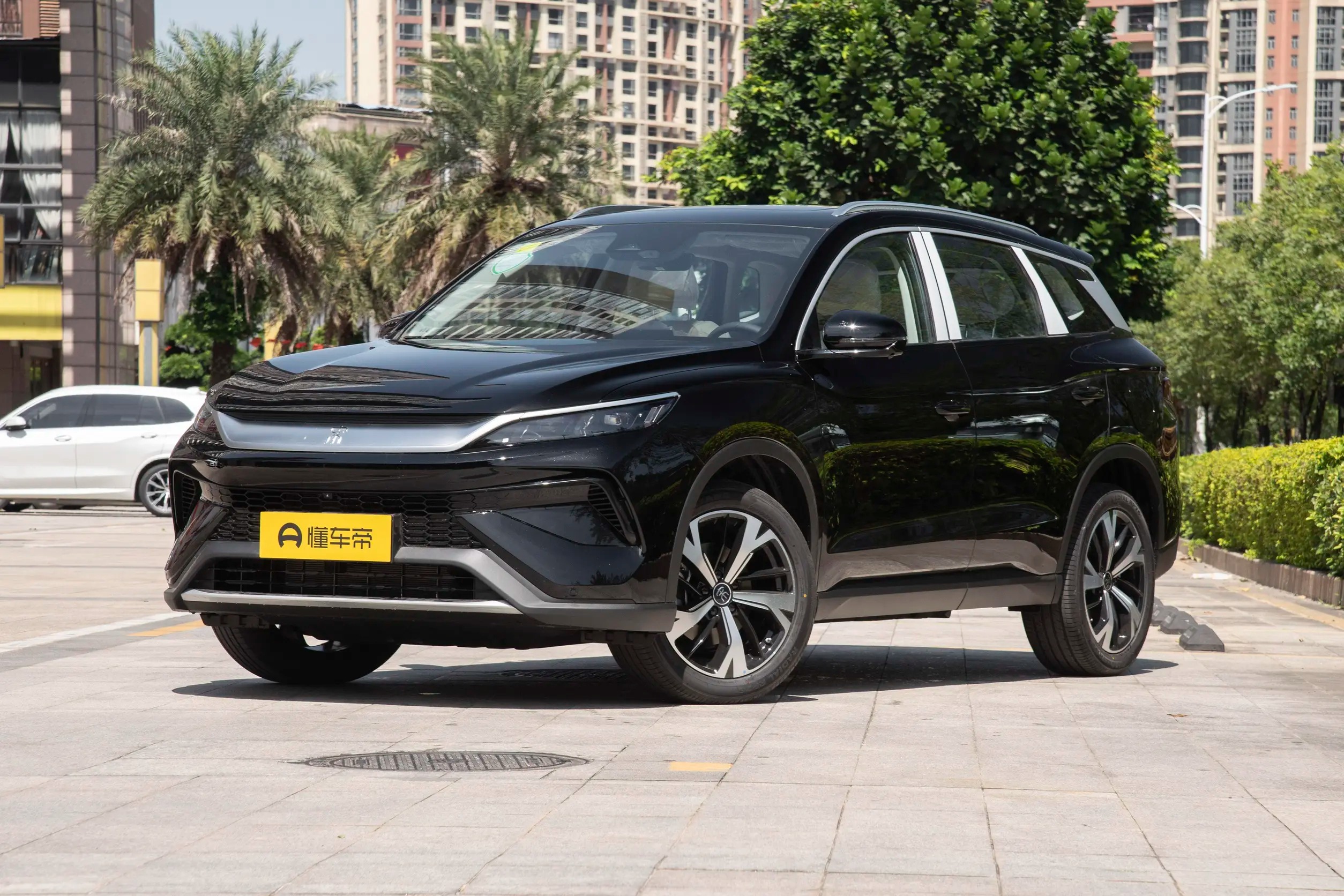 Купить BYD Song Pro DM-i 2026 года из Китая с доставкой в Беларусь