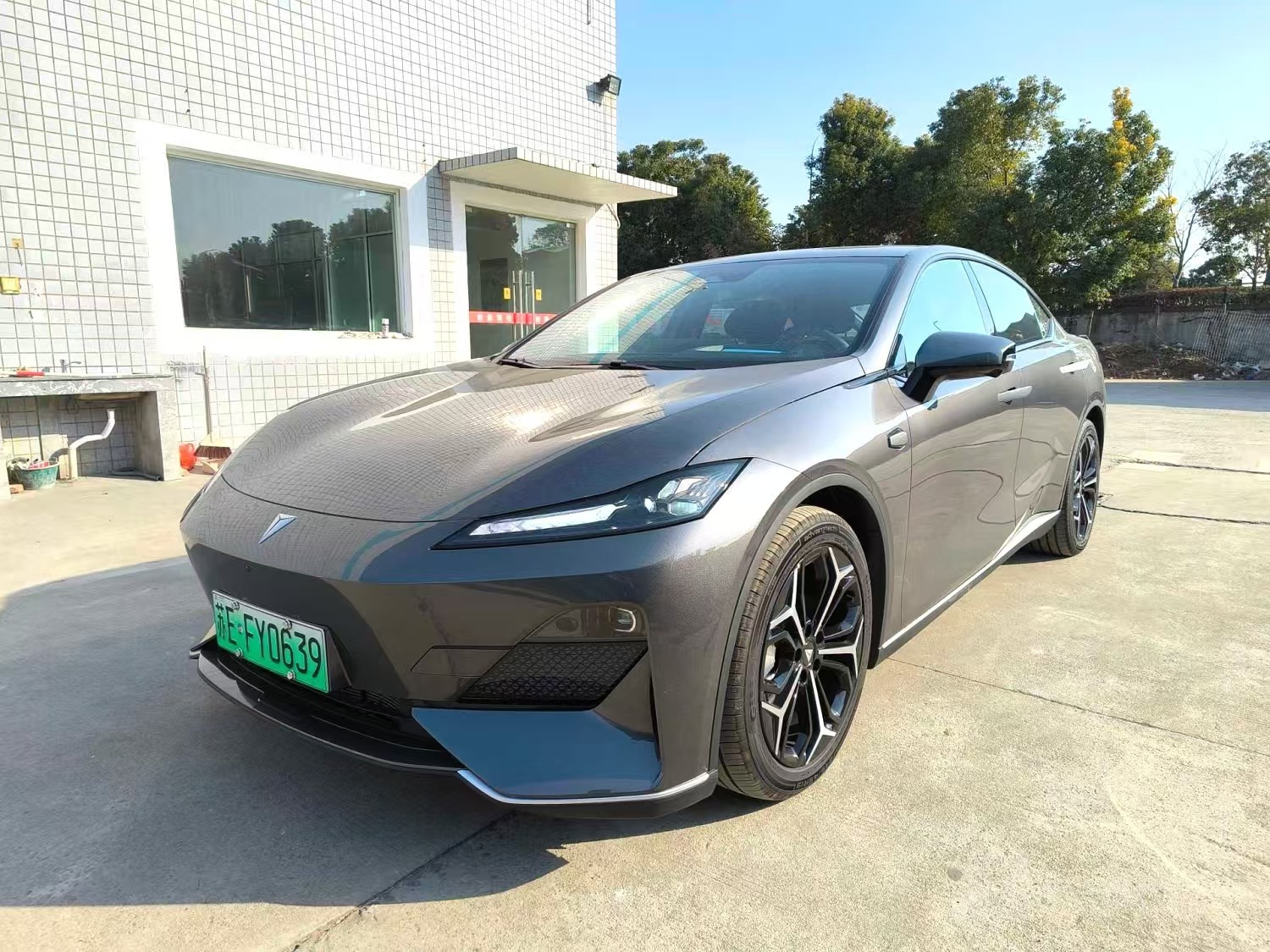 Купить Deepal SL03 200Max 2024 года из Китая в Беларусь