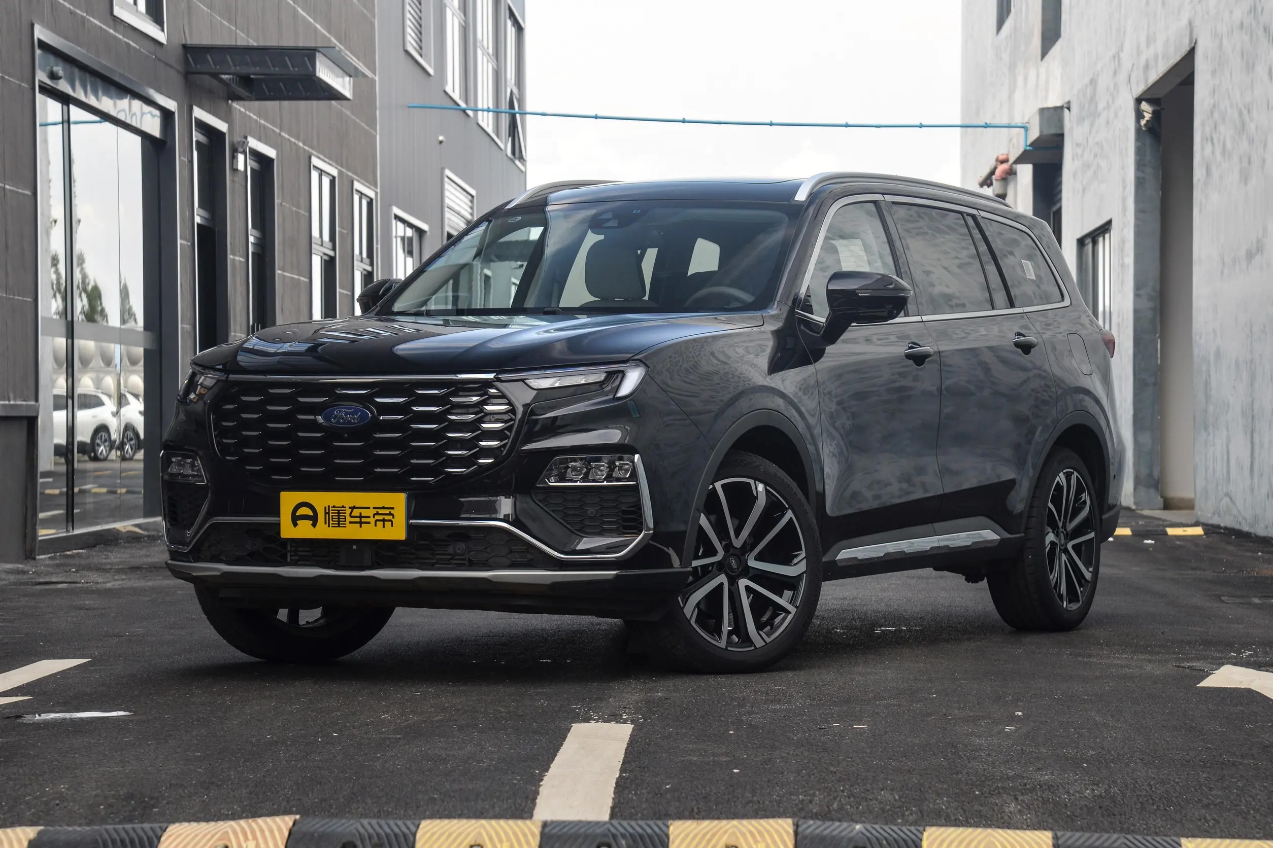 Купить Ford EQUATOR 2023 года из Китая с доставкой в Беларусь